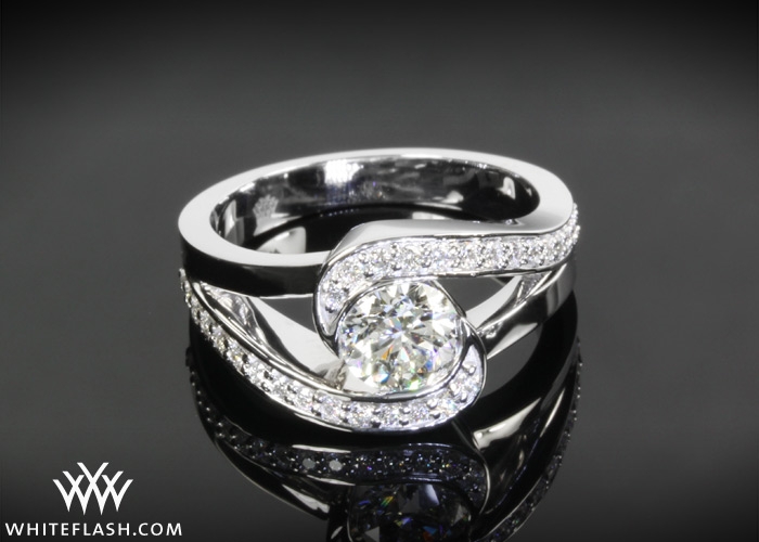 Split Shank Halo Bezel Ring | 12001