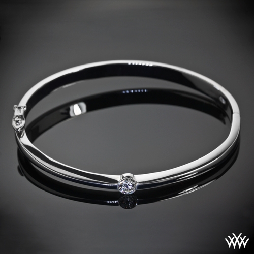 'Diamond Solitaire' Bangle | 710
