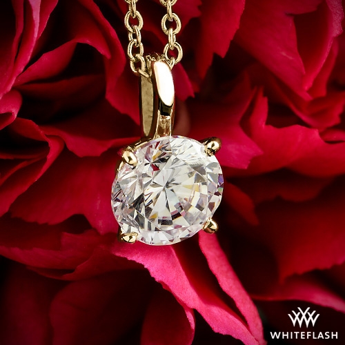 Four-Prong Timeless Diamond Pendant | 7643